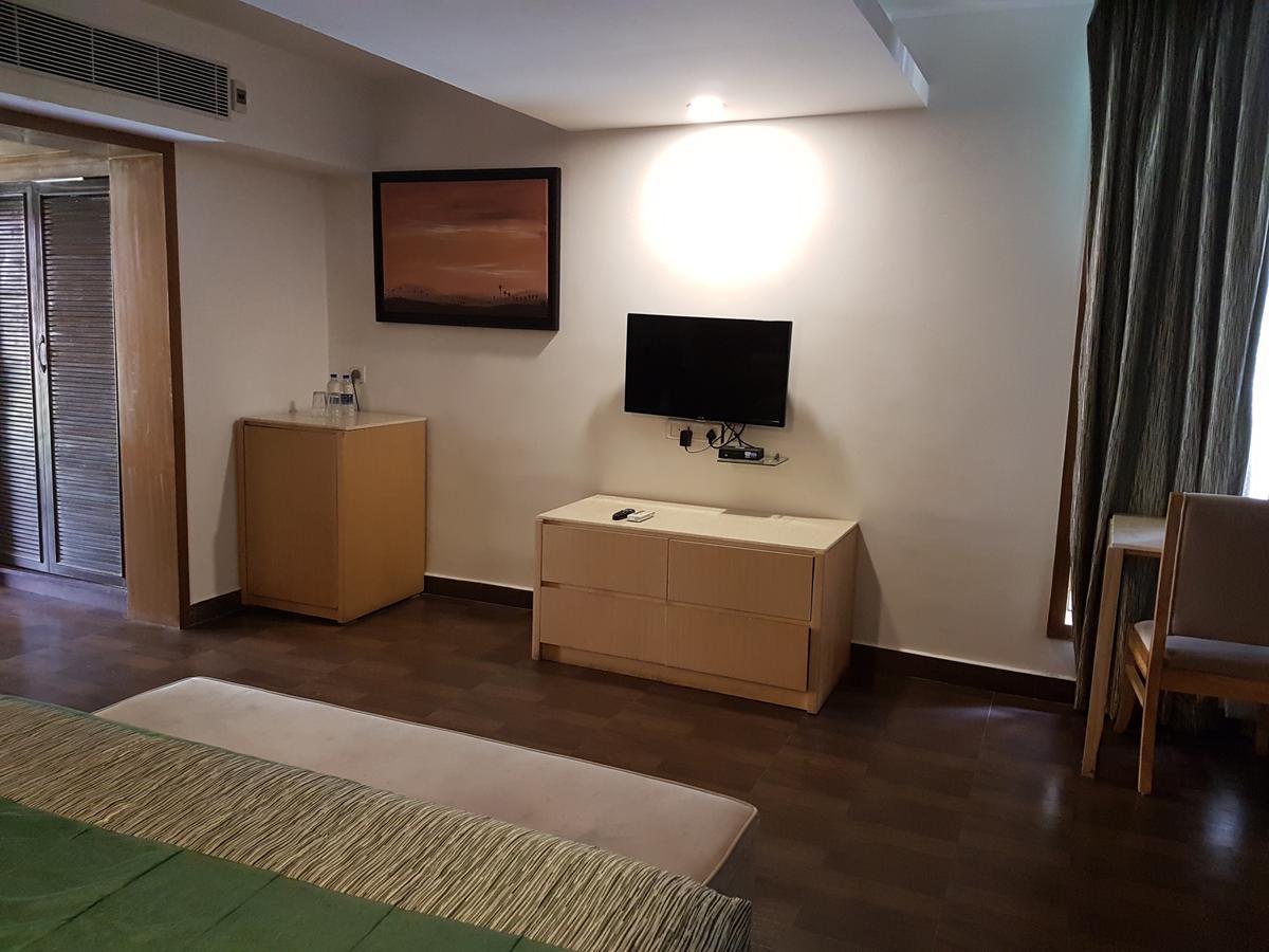 VGP GOLDEN BEACH RESORT | ⋆⋆⋆ | CHENNAI, INDIA | SEASON DEALS FROM $66